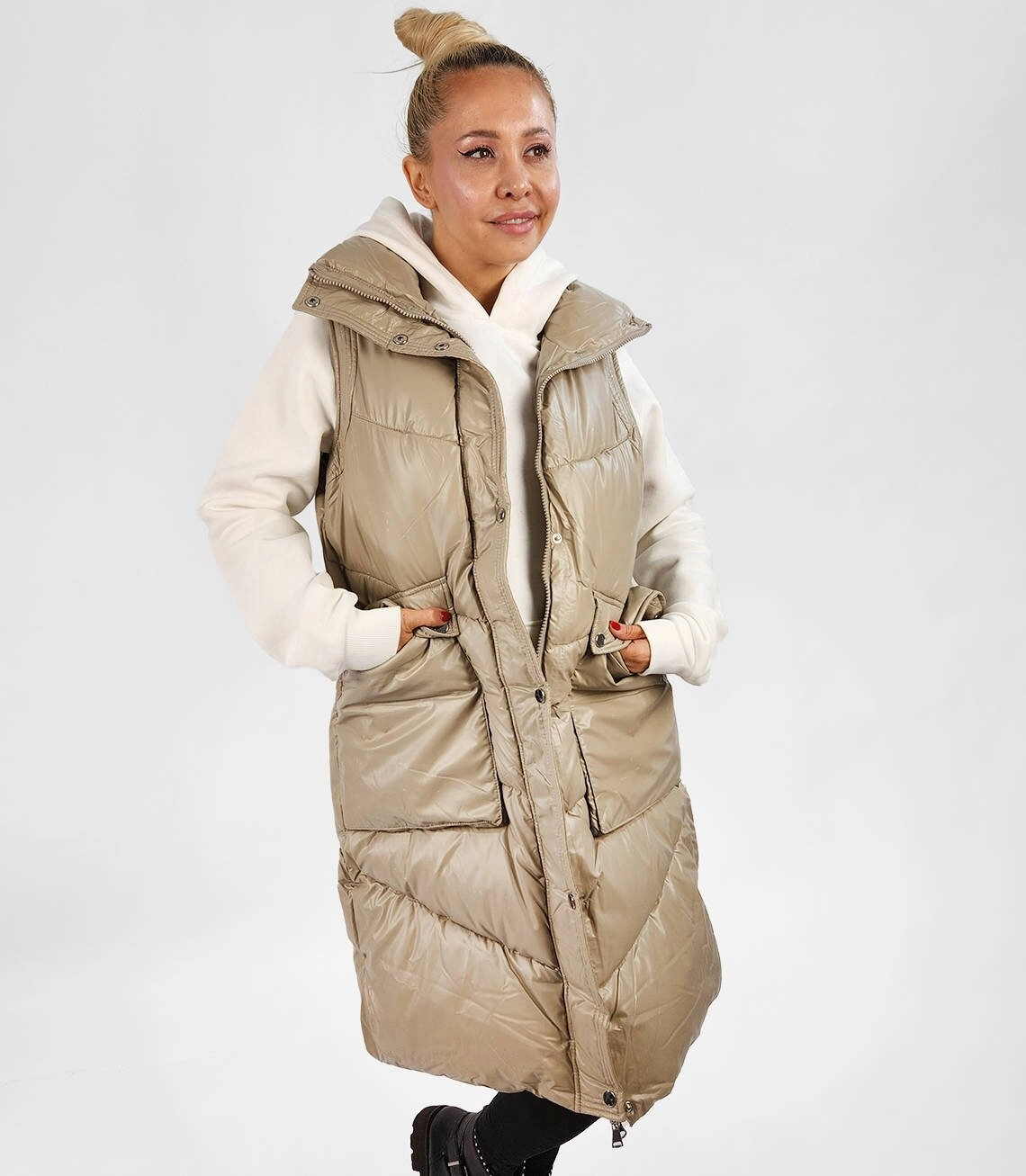 Dámská dlouhá vesta bez rukávů s kapsami (13270 / D2-3829) - Agrafka